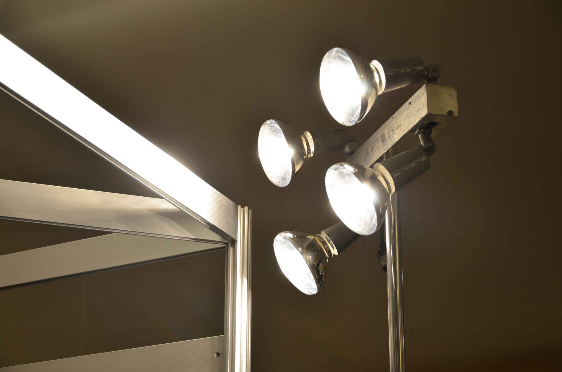 Power Equipment Rental - Freedomelectrical